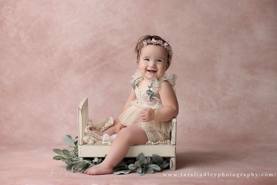 Solid & Textured Backdrops – r2backdrops