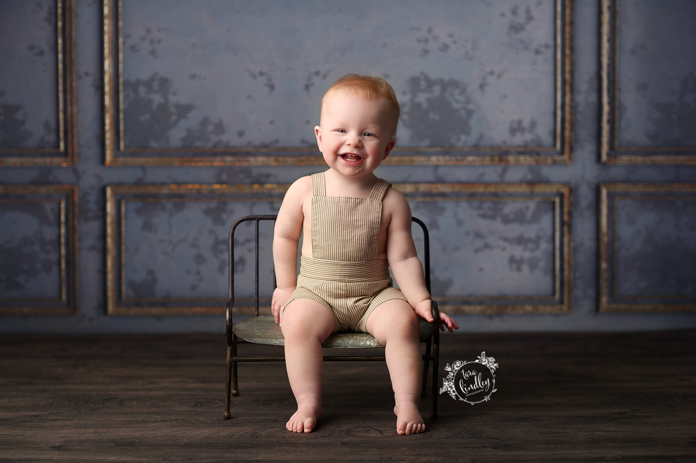 Antique Wall – r2backdrops