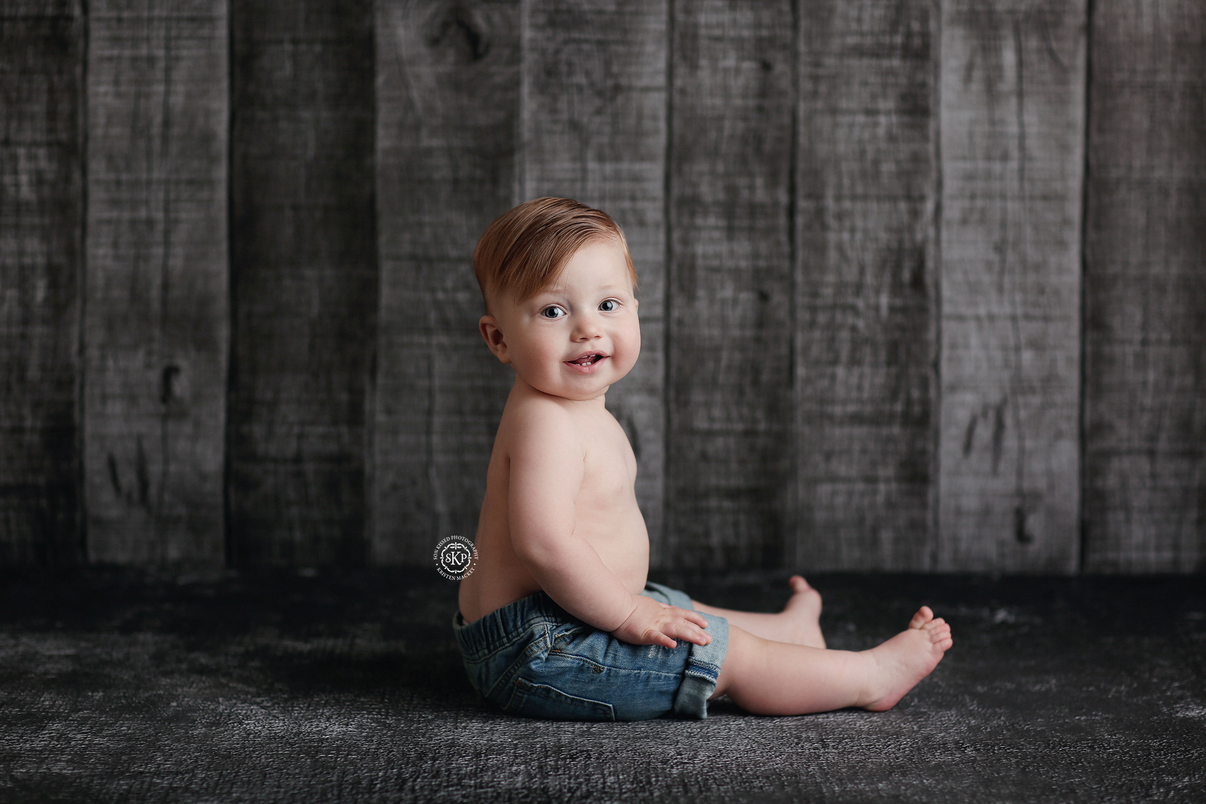 Gray Asher – r2backdrops