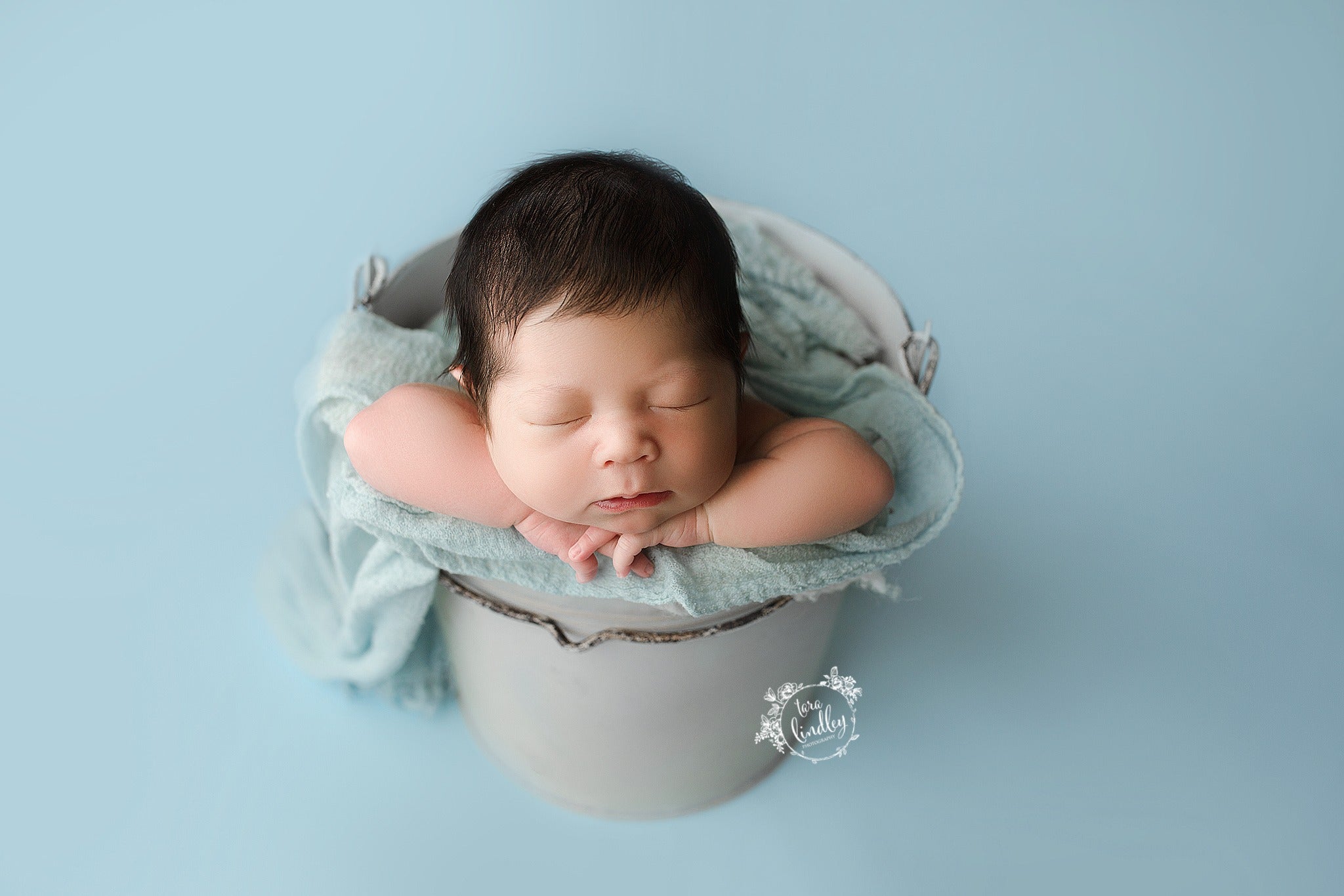 Solid Perfect Blue – r2backdrops