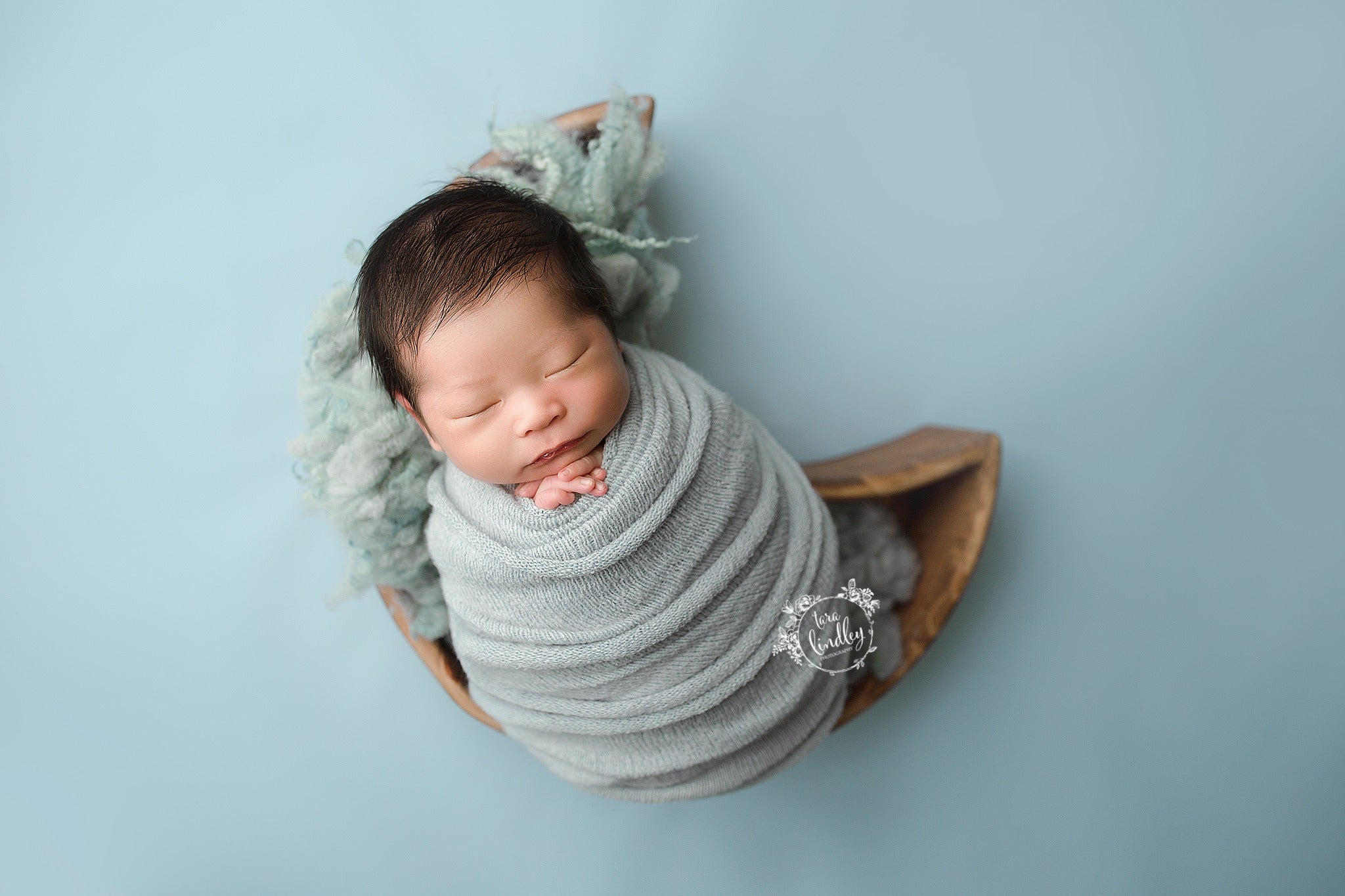 Solid Perfect Blue – r2backdrops